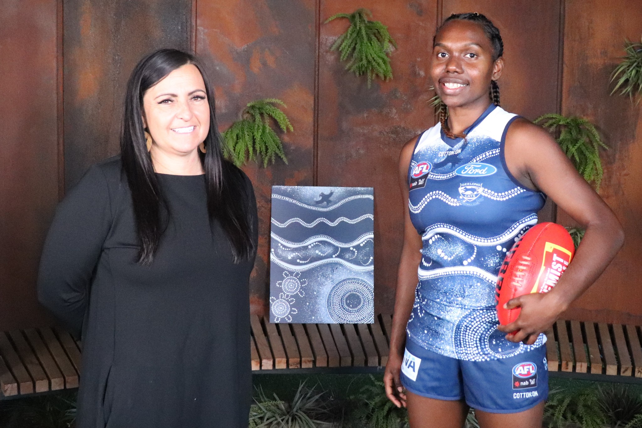 Cats unveil Indigenous jumper - K ROCK 95.5