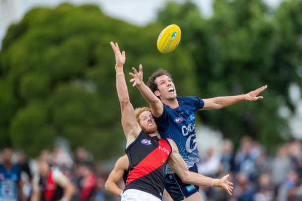 Knee issue flares for Fort - K ROCK 95.5