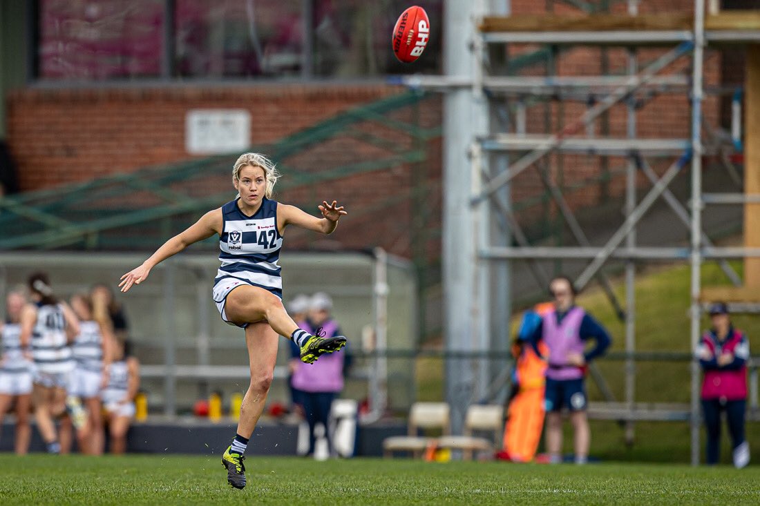 Cats hold off Hawks - K ROCK 95.5