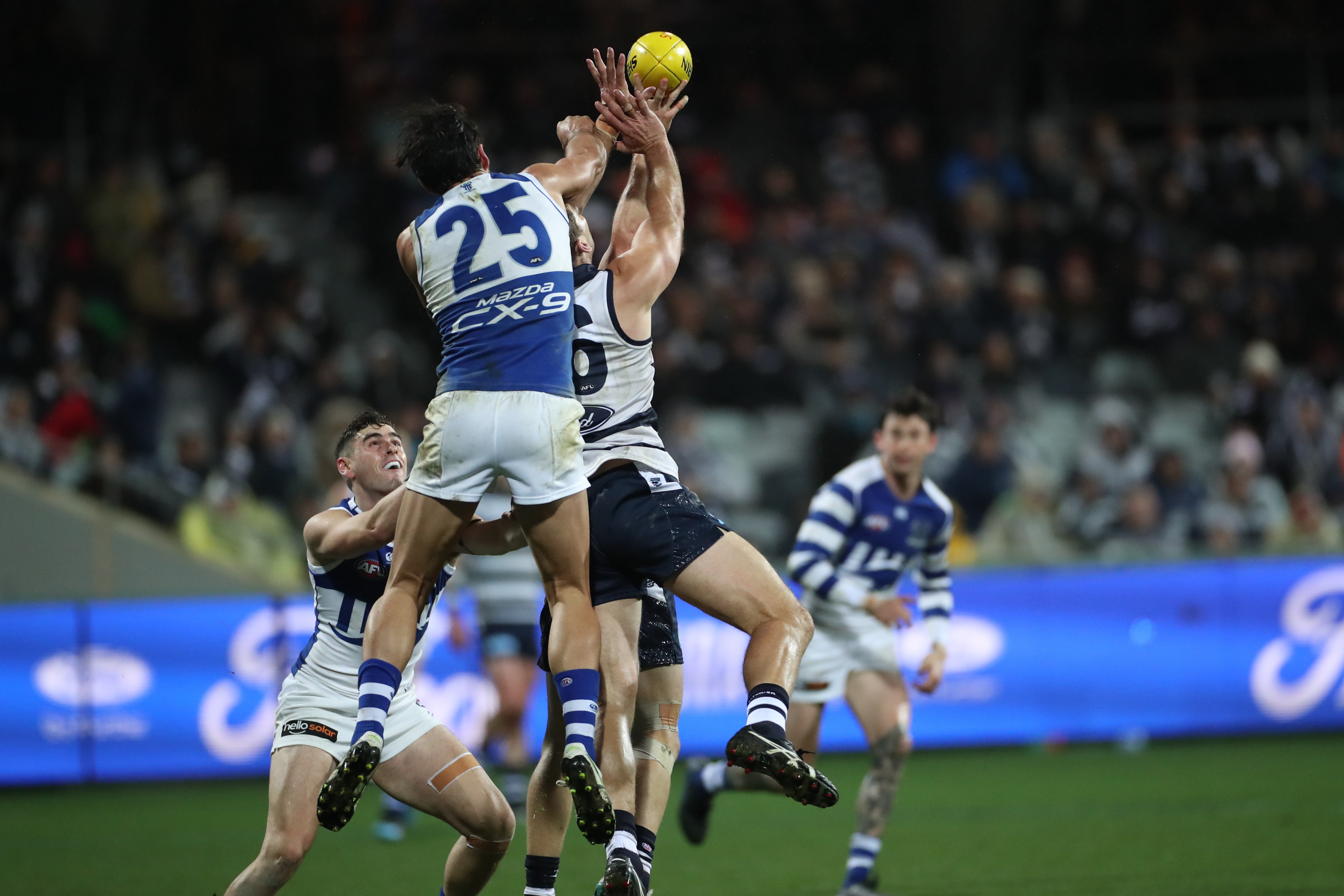 Tarrant to return for Roos - K ROCK 95.5