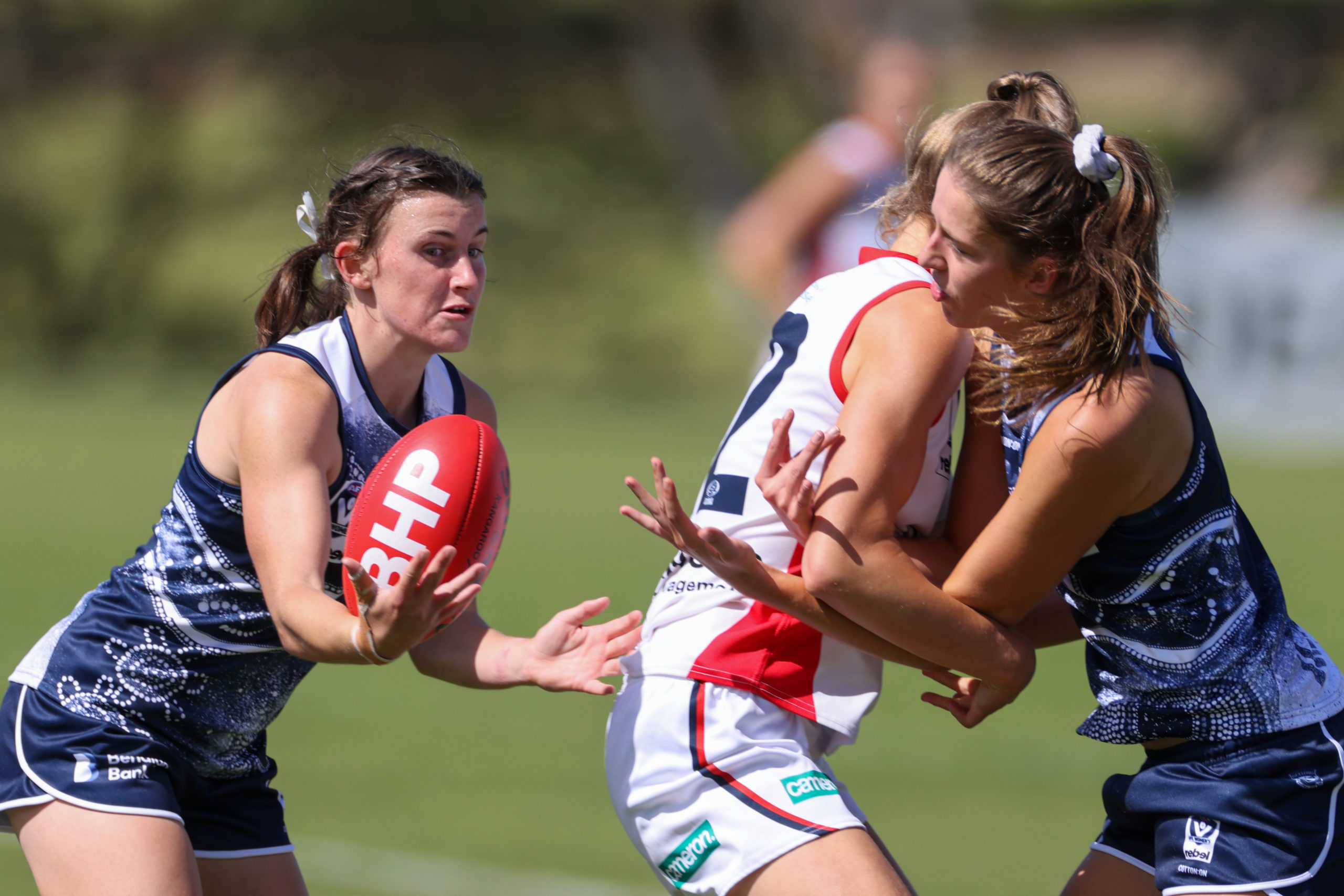 Hawks grab Cats VFLW star - K ROCK 95.5