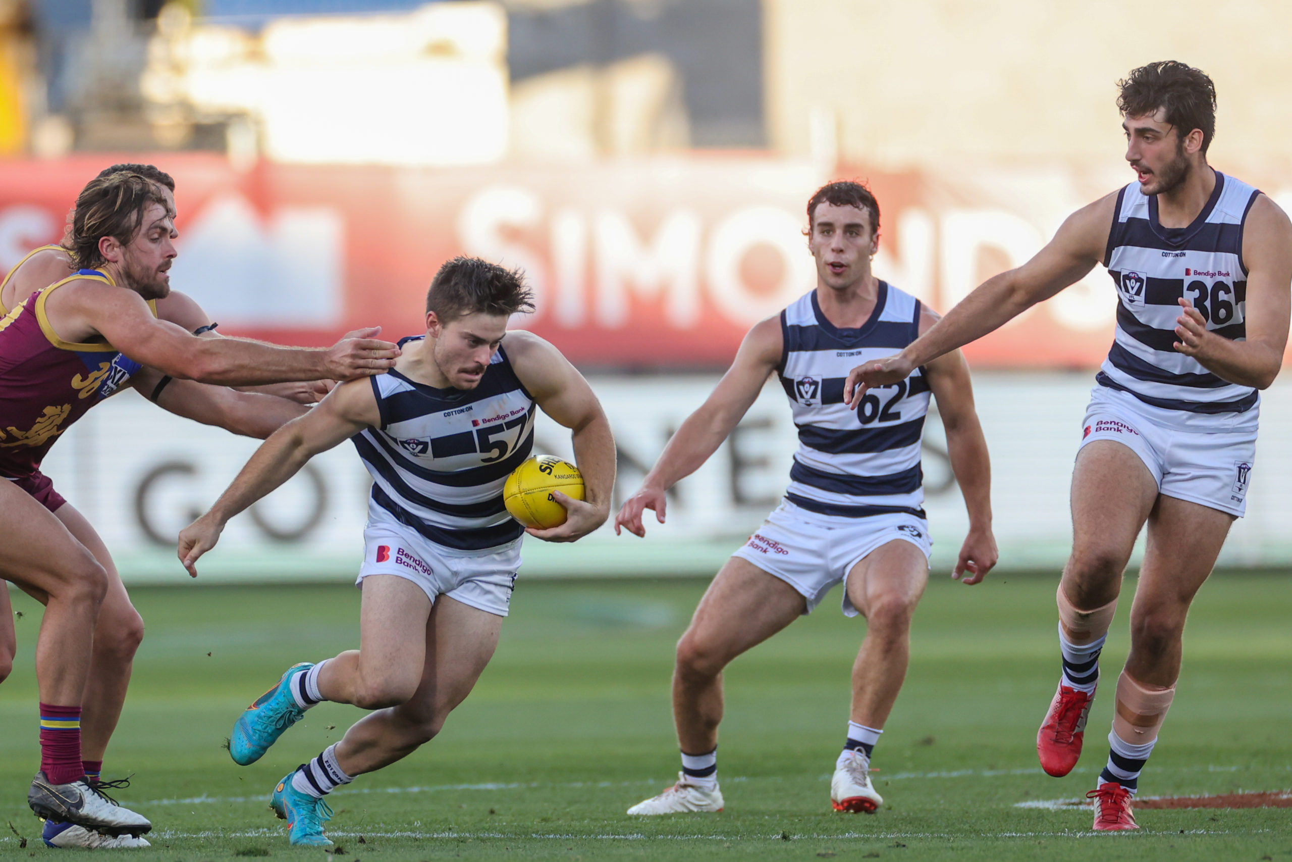 Cats VFL star heads west - K ROCK 95.5