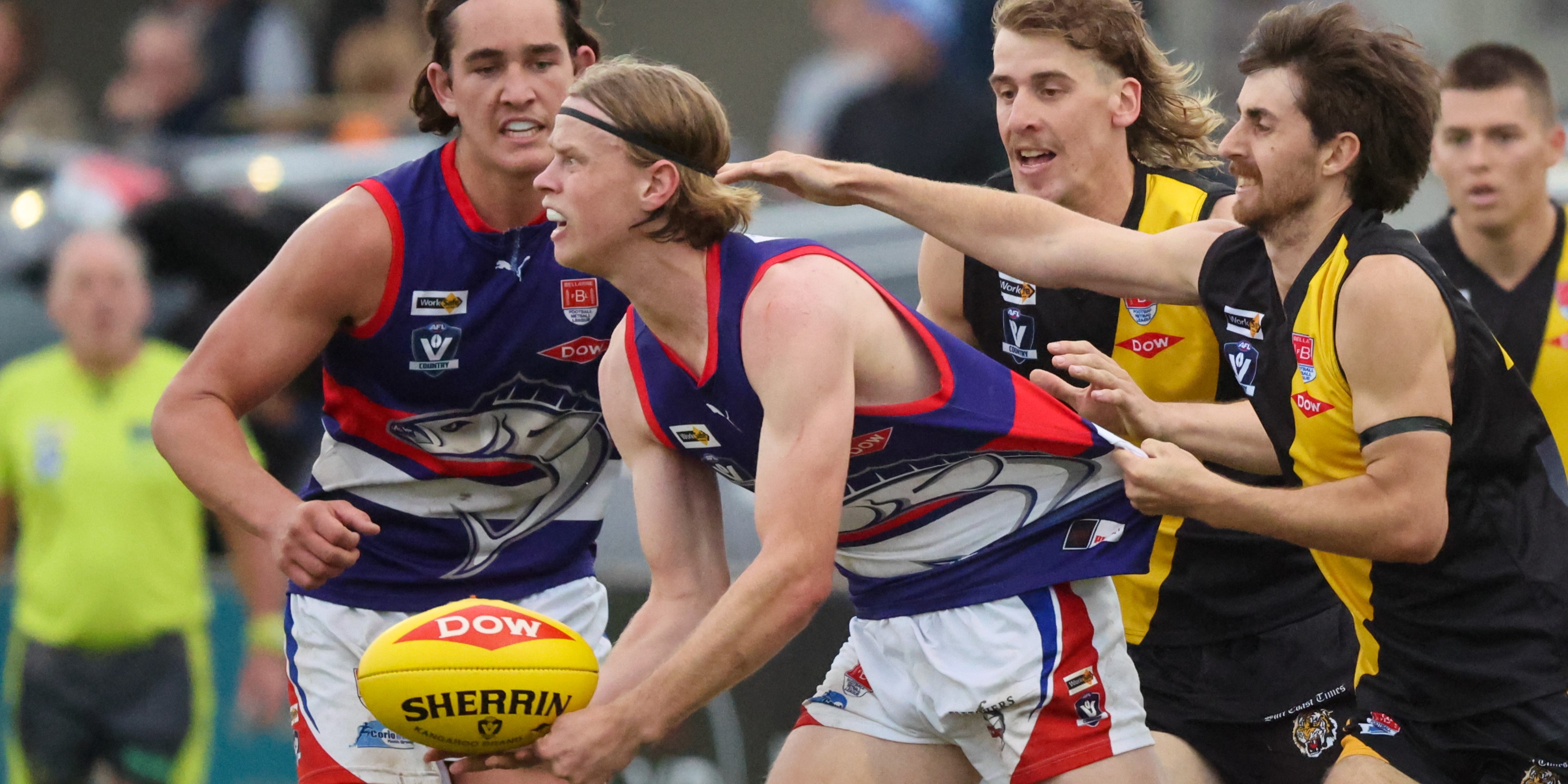 Kidd backflips on Banno move - K ROCK 95.5