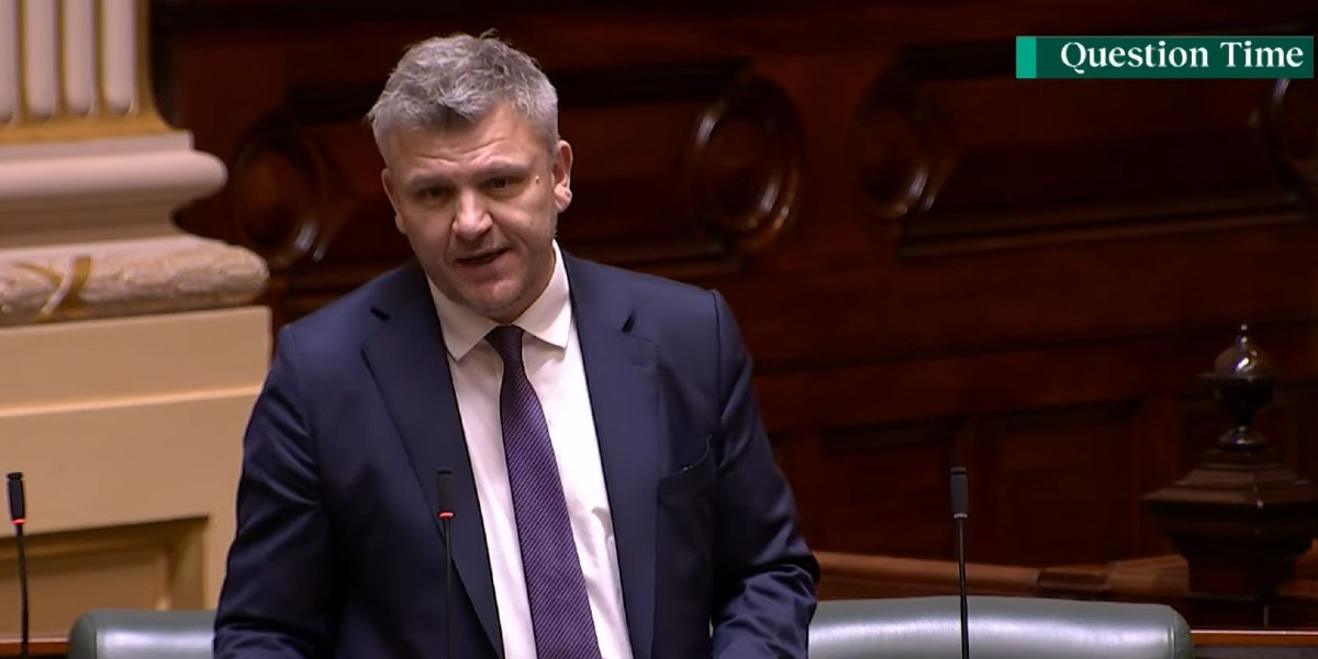 Cheeseman under fire over parliament questions - K ROCK 95.5