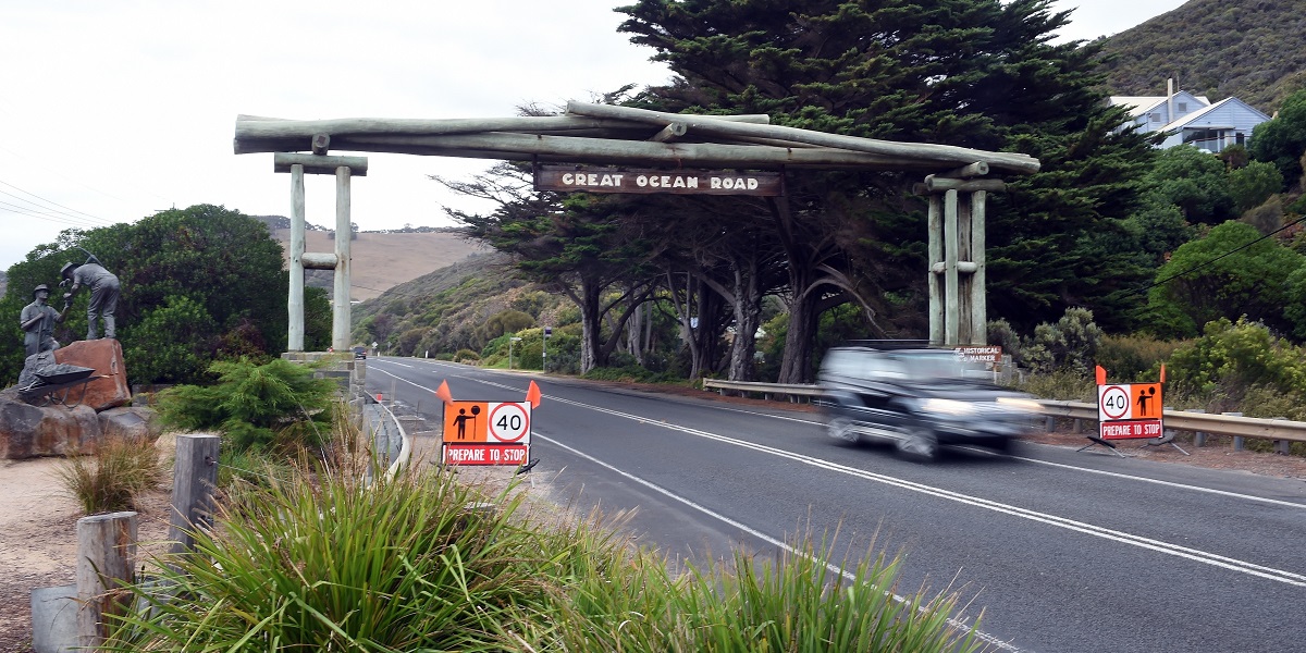 Cleanup begins for Great Ocean Road - K ROCK 95.5