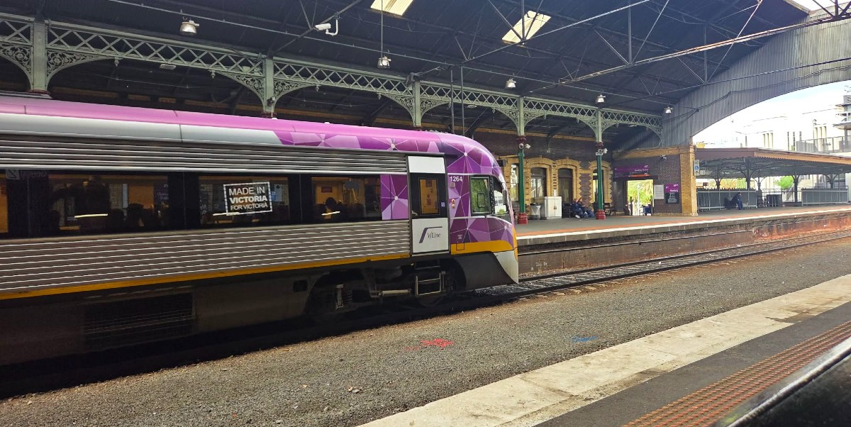 Passengers warned of more train pain - K ROCK 95.5